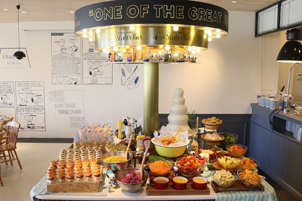 6月10日（月）より"ピーナッツ・ギャング スライダーバー"に新デザートが登場！ - PEANUTS DINER / ピーナッツ ダイナー | MARINE & WALK YOKOHAMA ...